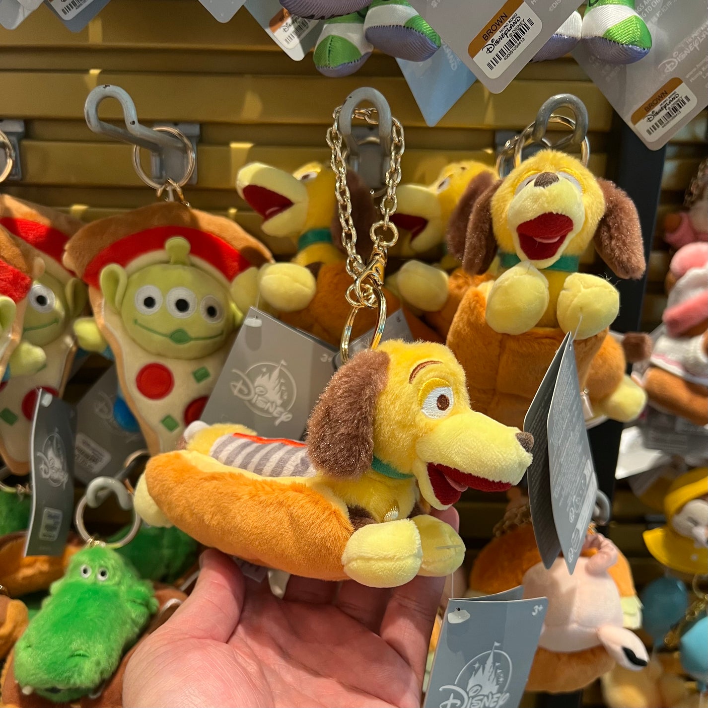 HKDL - Slinky Dog x Hot Dog Plush Keychain (Pizza Planet 2024)【Ready S ...